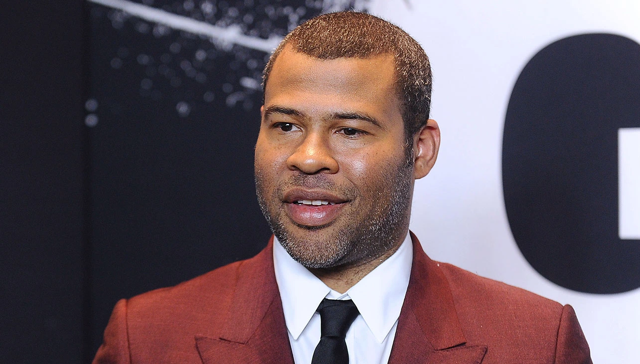 Jordan Peele calla a un fan que lo llamó el mejor director de terror de ...